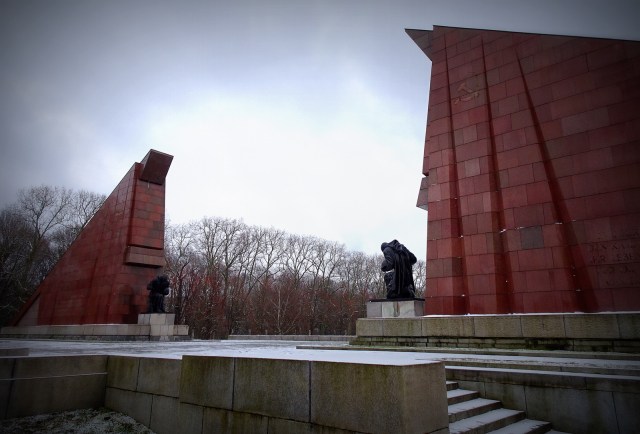 The real Soviet War Memorial in Berlin | The Happy Hermit